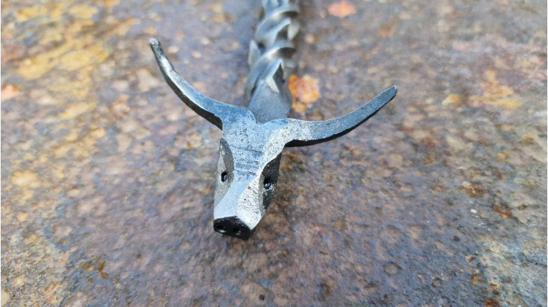 Décapsuleur à tête de taureau forgé