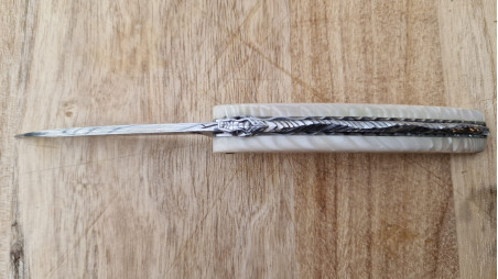 Couteau de Collection Toltek Snake en juma blanc et sa lame damassée