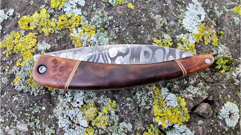Couteau de collection Toltek en Damas et multi-bois précieux