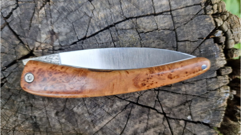 Couteau gamme Toltek lame xc75 en loupe de cade