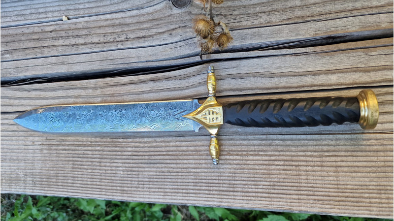 Dague de collection en damas